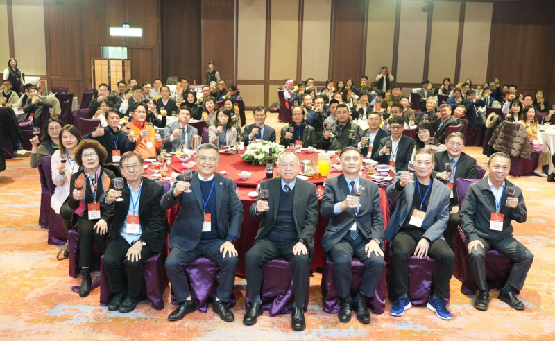 「2025跨越70風華再起」成果交流與零售餐飲暨連鎖春酒聯誼餐會 - myMKC管理知識中心